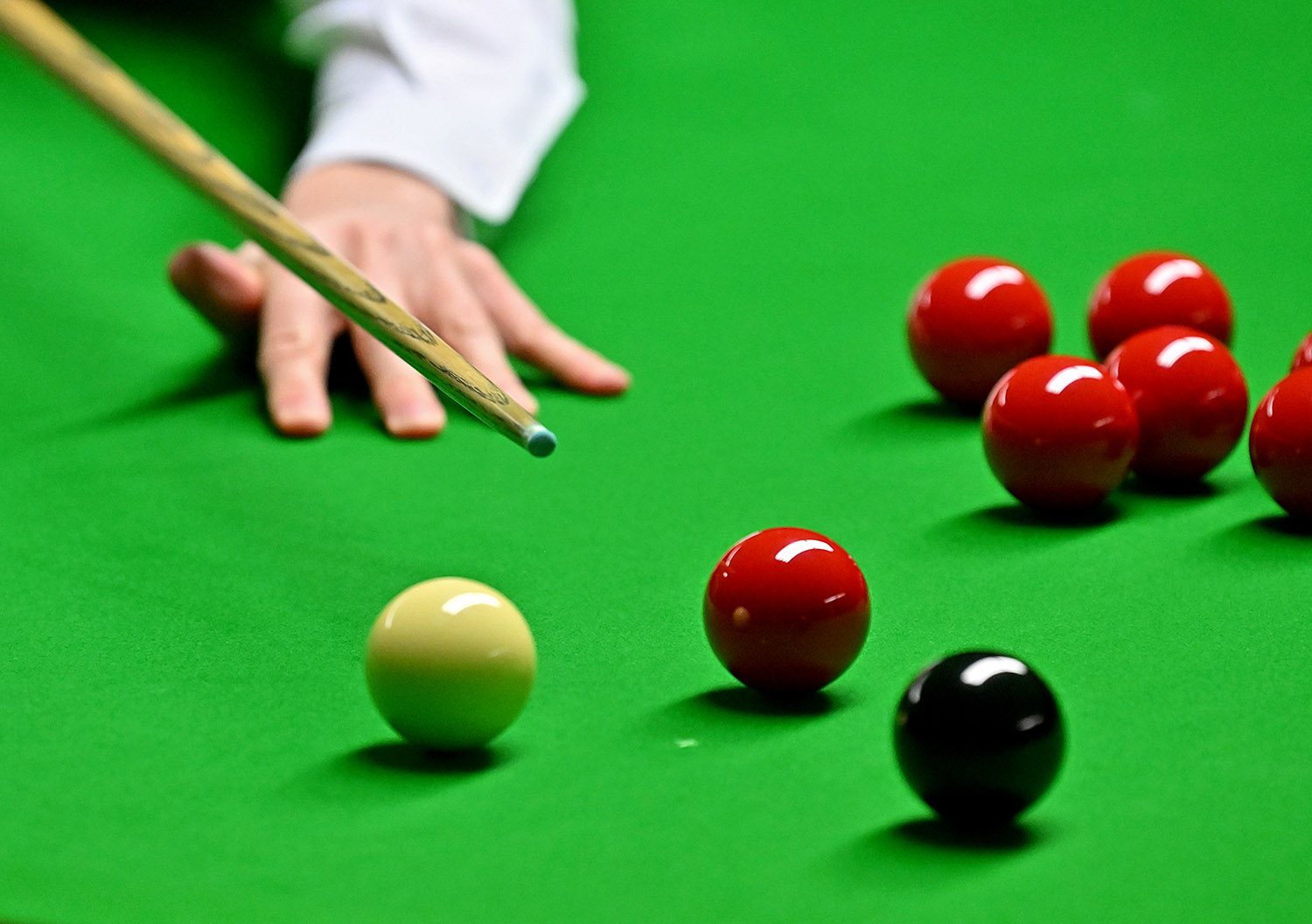 BYD Lookers Sheffield Offer Maximum Break Prize at JenningsBet World ...