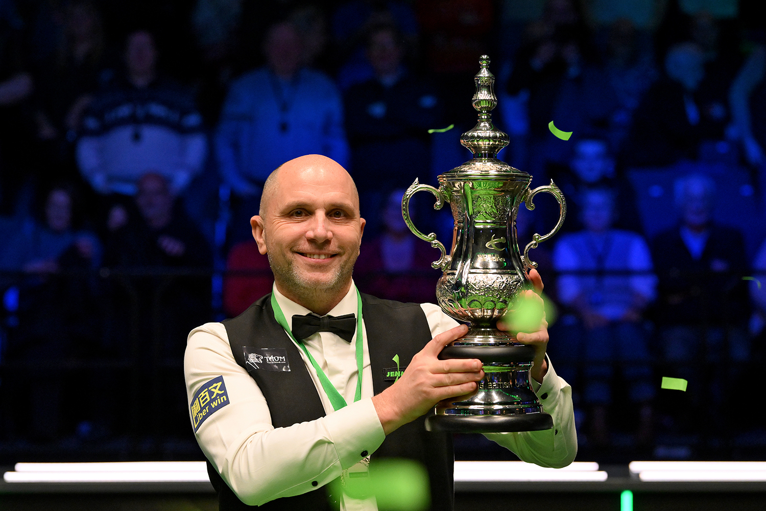 Perry Delights in Derby to Win 2025 JenningsBet British Seniors Snooker ...